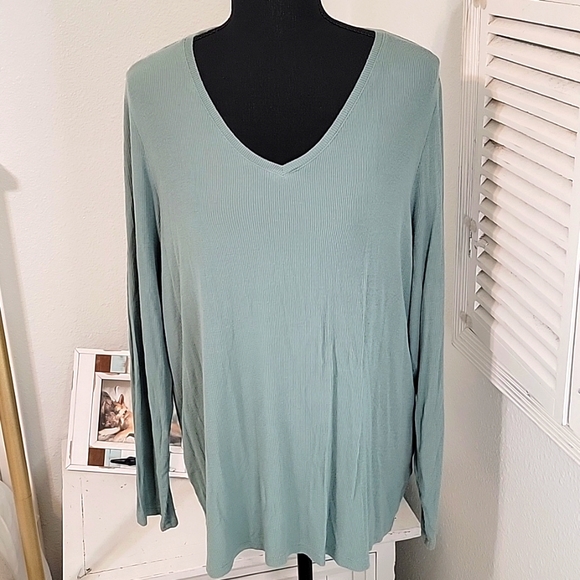 Madison | Tops | 52 Madison Curvy Ribbed Knit Top | Poshmark